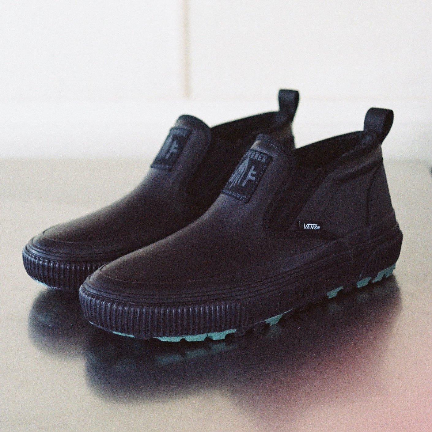 Vans x Former Colaboram em Nova Coleção que Acena à Próxima Geração de ...